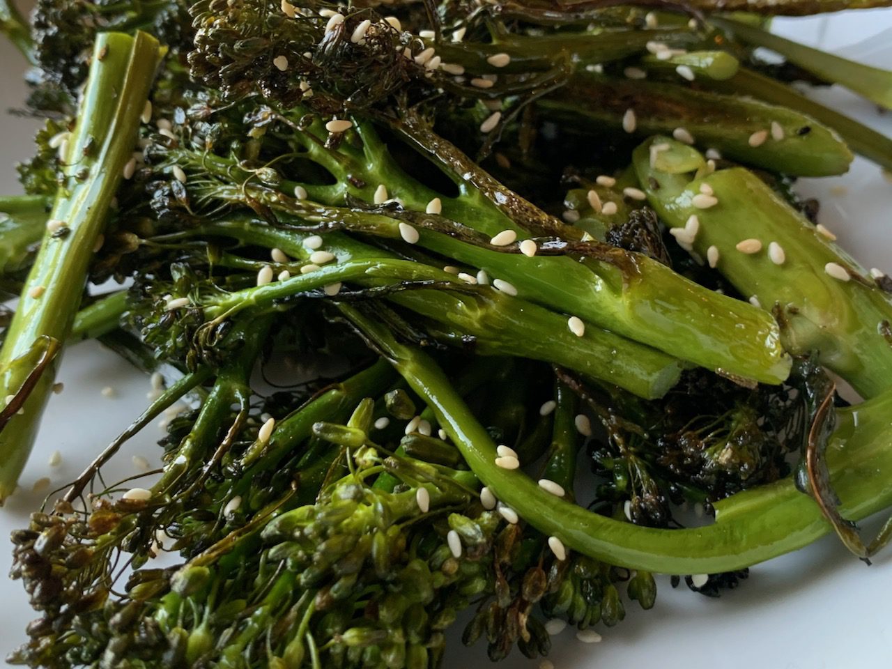 Roasted broccoli tender stems with sesame seeds - The Plant based dad